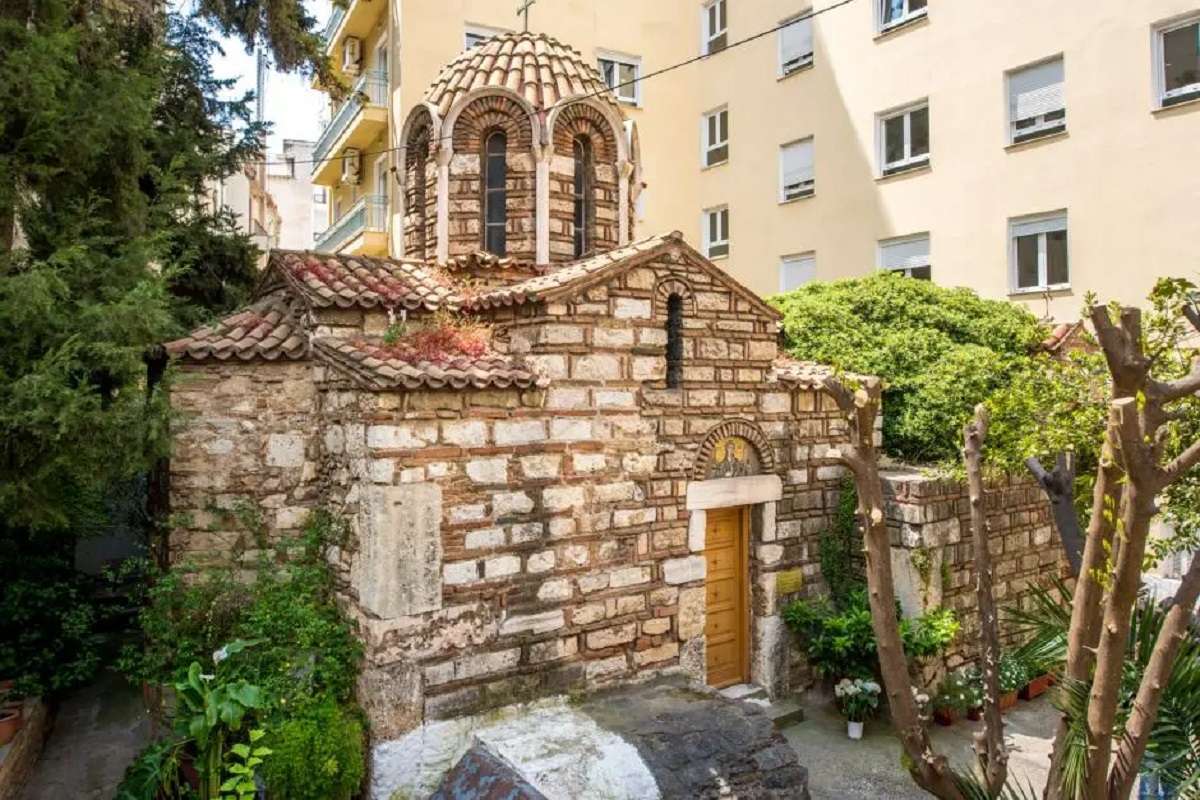 Άγιοι Πάντες στους Αμπελόκηπους | Το αριστούργημα του 11ου αιώνα που ...